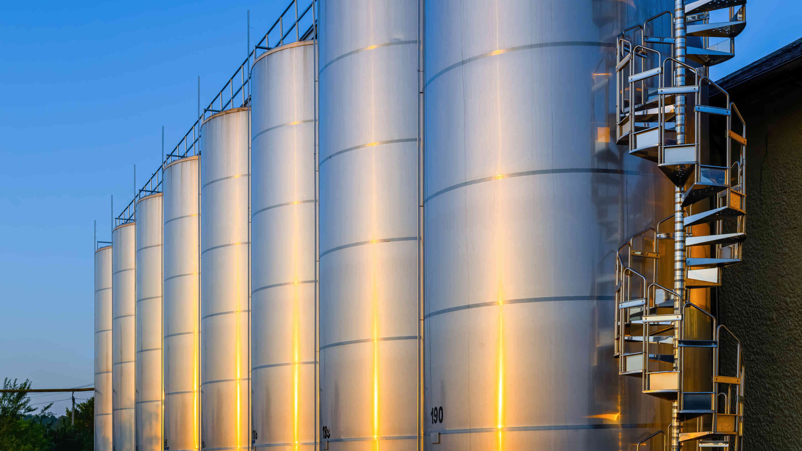 5 Innovative Uses for Mining Water Tanks to Consider
